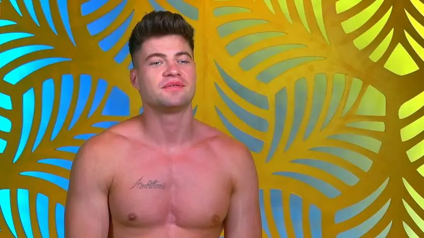 Bartek Pankowski z Hotelu Paradise zaskoczył fotografią z uczestniczką ...