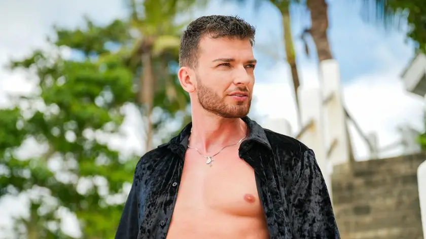 Adam Osiński z "Hotelu Paradise 10". Co o nim wiemy? Wiek, pochodzenie ...