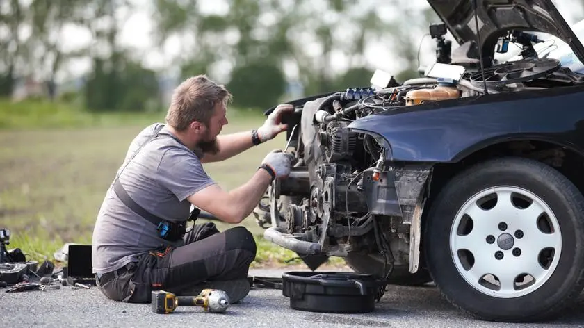 Mobilni mechanicy. Dwa Audi i Citroen Jumper - TVN