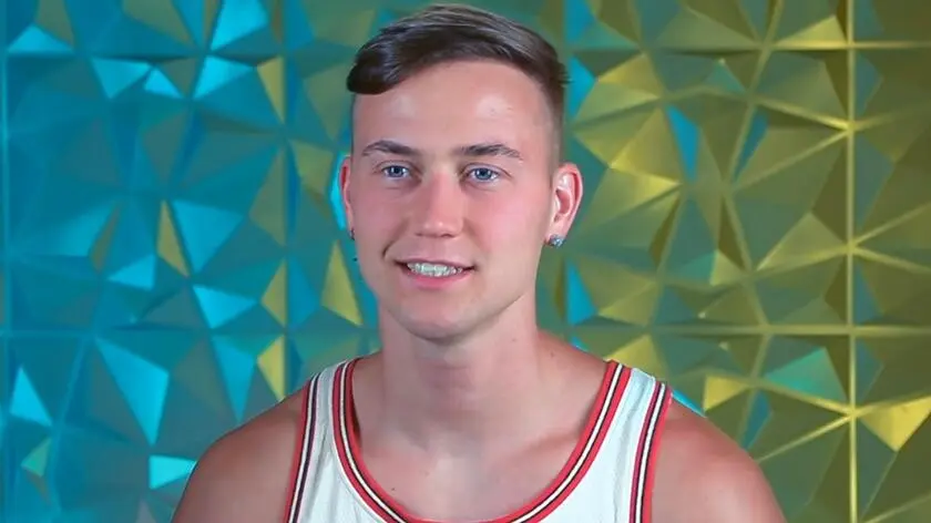 Jay Dąbrowski z Hotelu Paradise zaskoczył fanów wyznaniem o miłości. Ma dziewczynę? - TVN