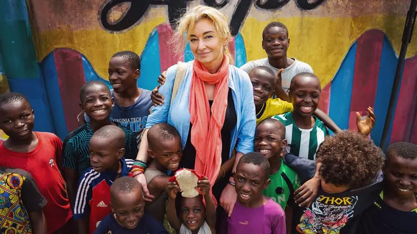 Kobieta na krańcu świata PRZED EMISJĄ W TV: Martyna Wojciechowska w Nigerii! - TVN