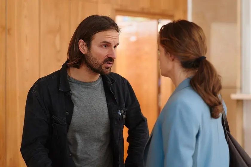 Tajemnica zawodowa 2 w TVN: Romans Julii i Millera ujawniony S02E07 - TVN