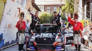 Byśkiniewicz i Siatkowski na podium w Valvoline Rajd Małopolski - TVN