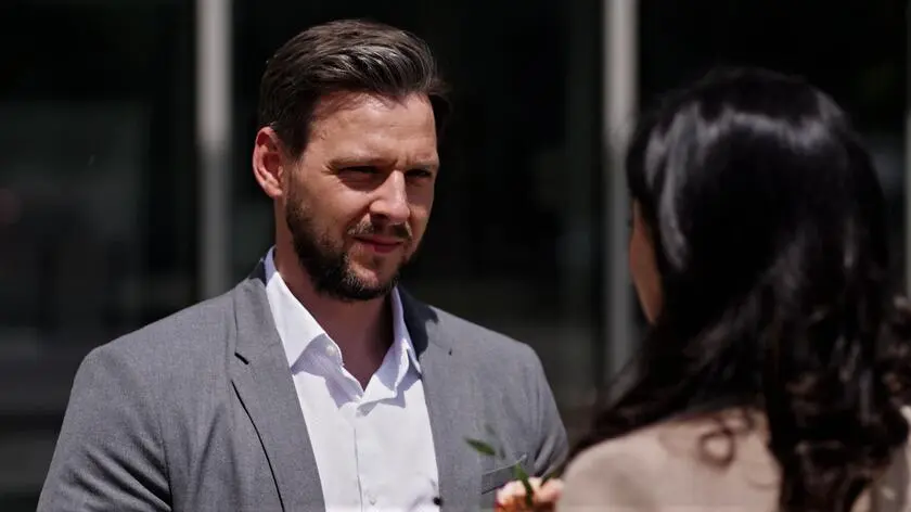 Papiery na szczęście PRZED EMISJĄ W TV: Marta i Kris biorą rozwód! - TVN