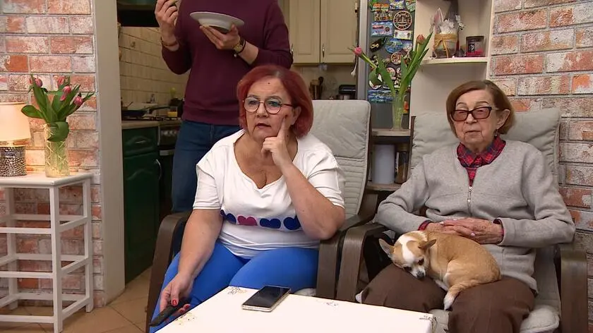 Gogglebox: Jak ekipa skomentowała Mask Singer? [s16e08] - TVN