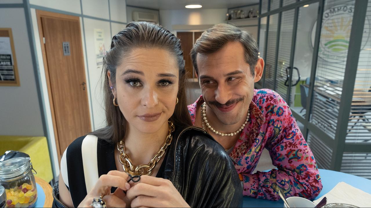 Camera Cafe. Nowe parzenie: Sezon 1 - Odcinek 12 - TVN