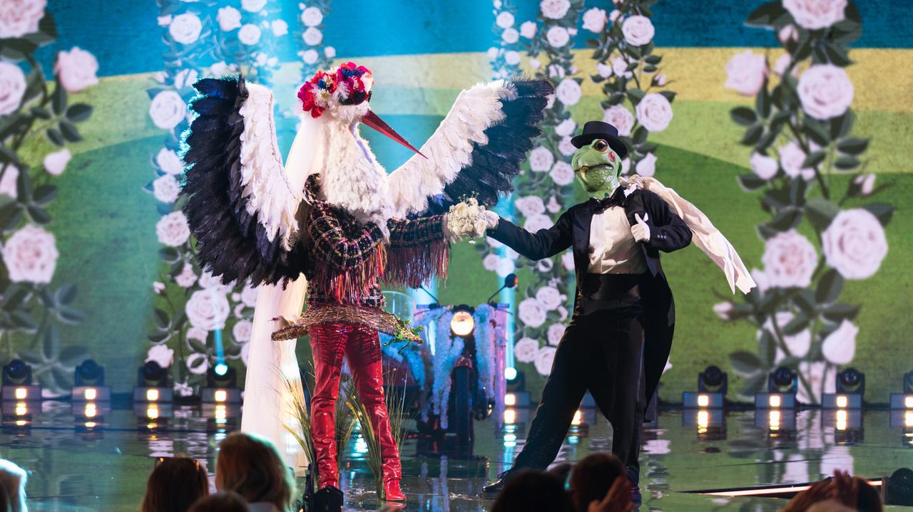 Mask Singer: Hit Lady Gagi i Bradleya Coopera w wykonaniu Bociana - TVN